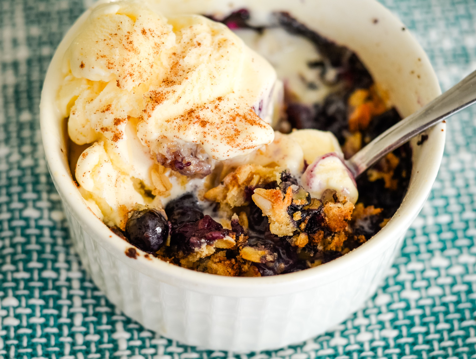 Easy Air Fryer Blueberry Crisp Recipe - Air Fryer Fanatics